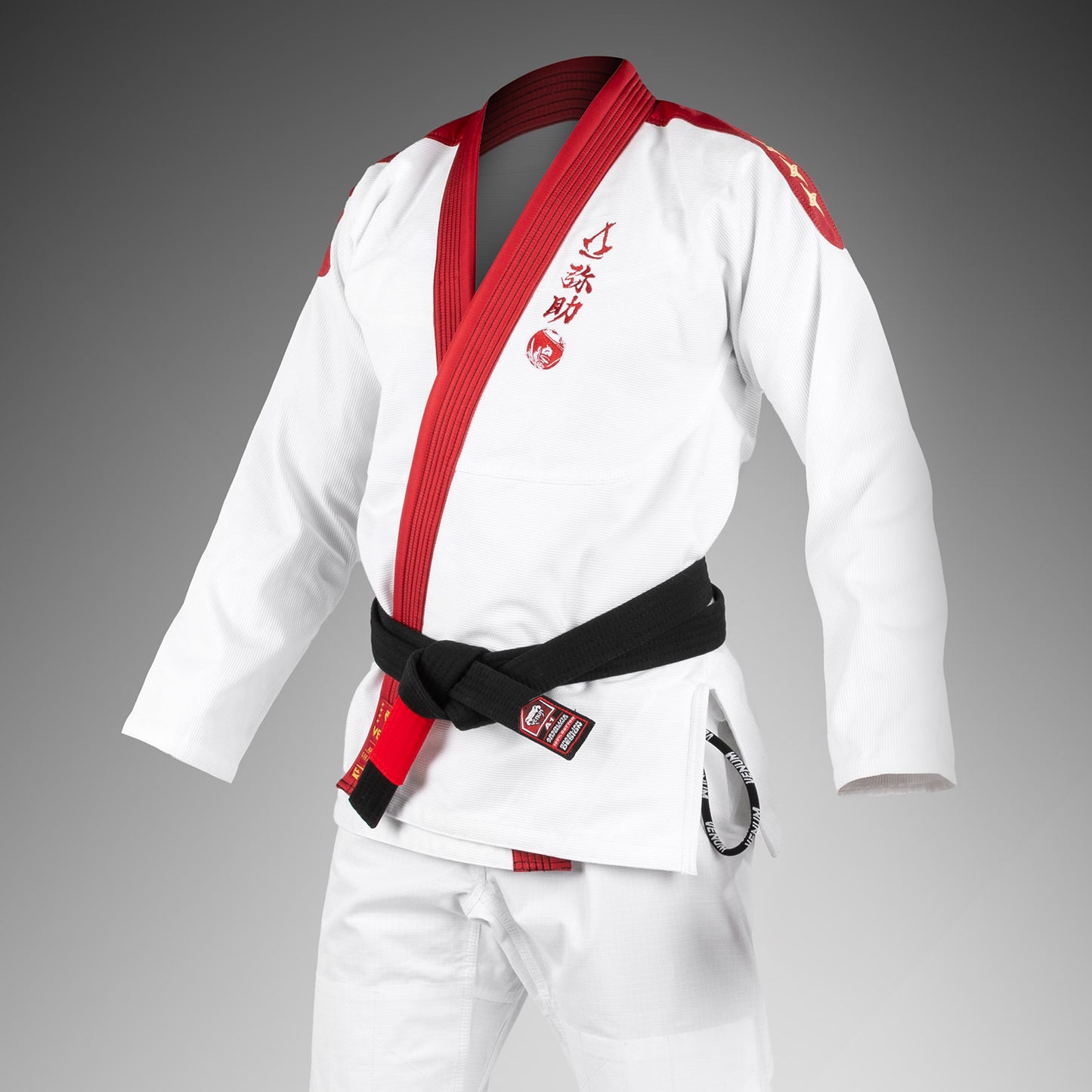 Venum x Assassin’s Creed Shadows BJJ Gi - Wit/Rood - A5 - Venum Nederland